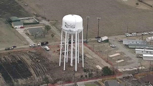 Rowlett to Demolish Tornado-Damaged Water Tower | kcentv.com