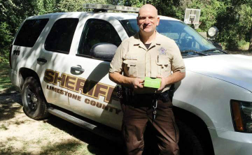 Local sheriff's deputy returns to work after nightclub attack | kcentv.com